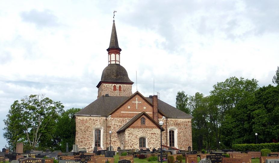 Jomalan kirkko ja Kankaisten kartano – Lempaalanantiikki.fi